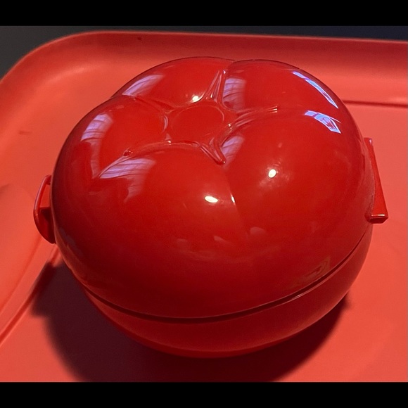 Tupperware | Kitchen | Tupperware Tomato Keeper | Poshmark